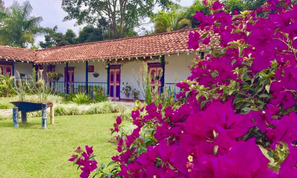 Finca Hotel Villa del Sol - Montenegro - Quindio - Cerca al parque del cafe